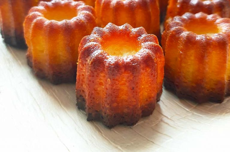 Mini French Caneles recipe - Prepare your Plates